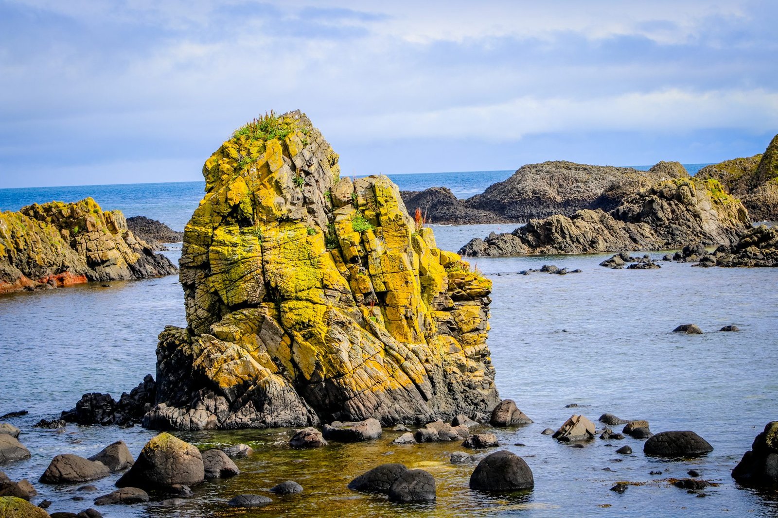 Giant's Causeway & Northern Ireland's Coast - ATW Trip Day #56 - Happy ...