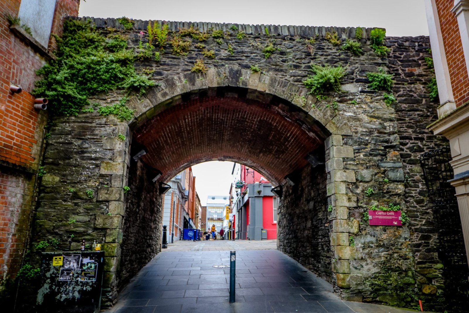 Londonderry or Derry? - ATW Trip Day #57 - Happy Hoppe