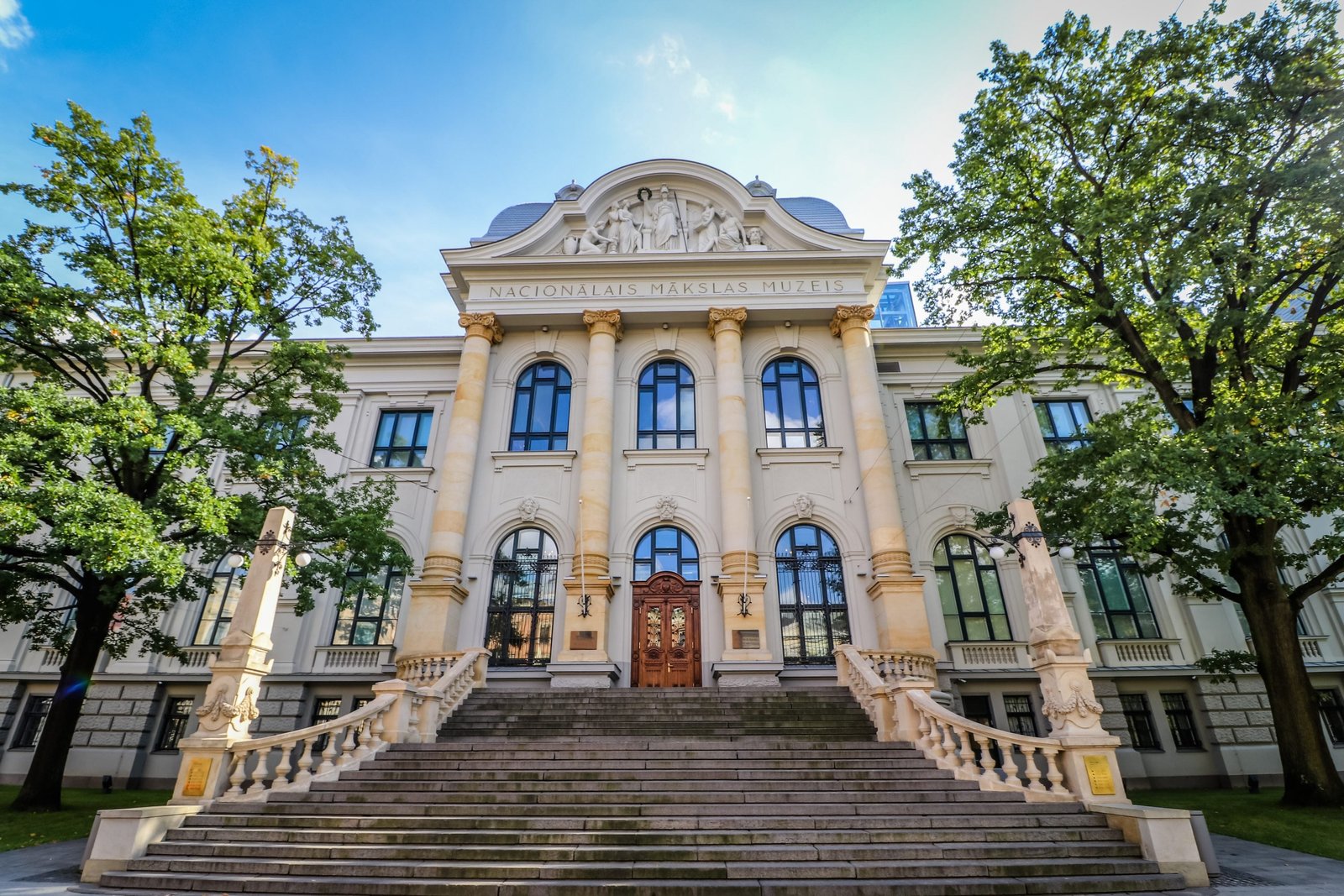 Beautiful Riga, Latvia - ATW Trip Day #81 - Happy Hoppe